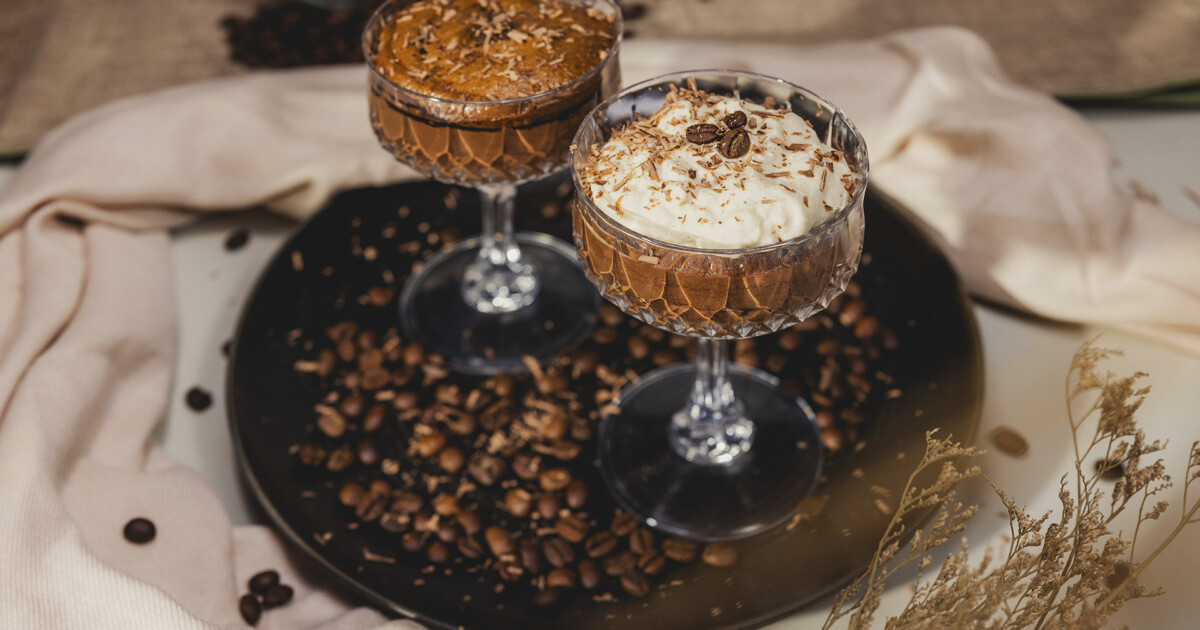 Die Farbe des Jahres 2025 – Trend trifft Genuss! - AT huma eleven DE