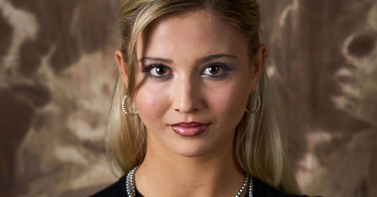 90s Cool Tone Make-up: Make-up Tutorial mit kühlen Farben